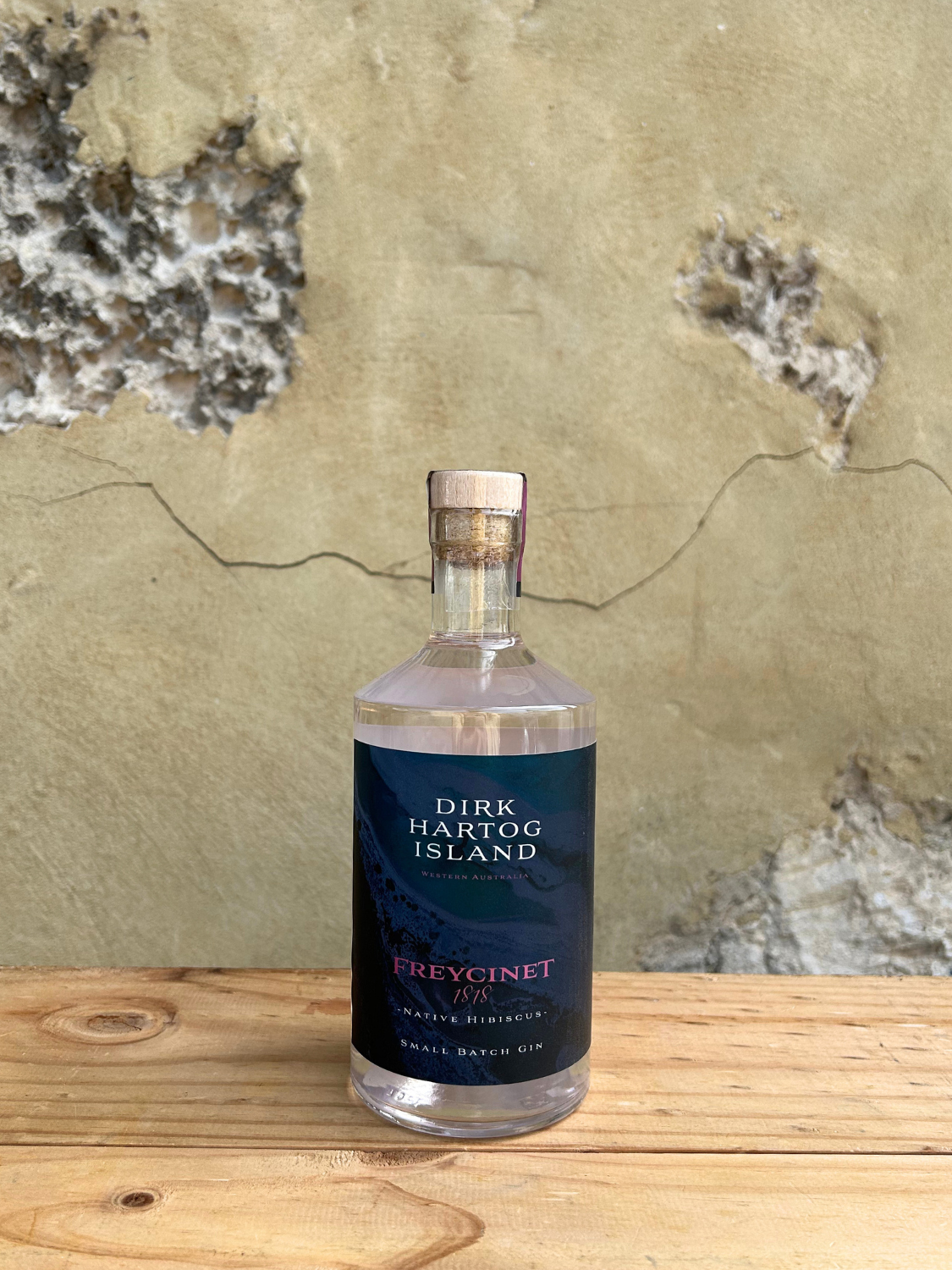 Dirk Hartog Island Freycinet 1818 Native Hibiscus Small Batch Gin – Old ...